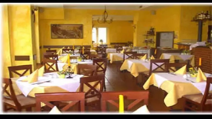 Going out to Dinner!!